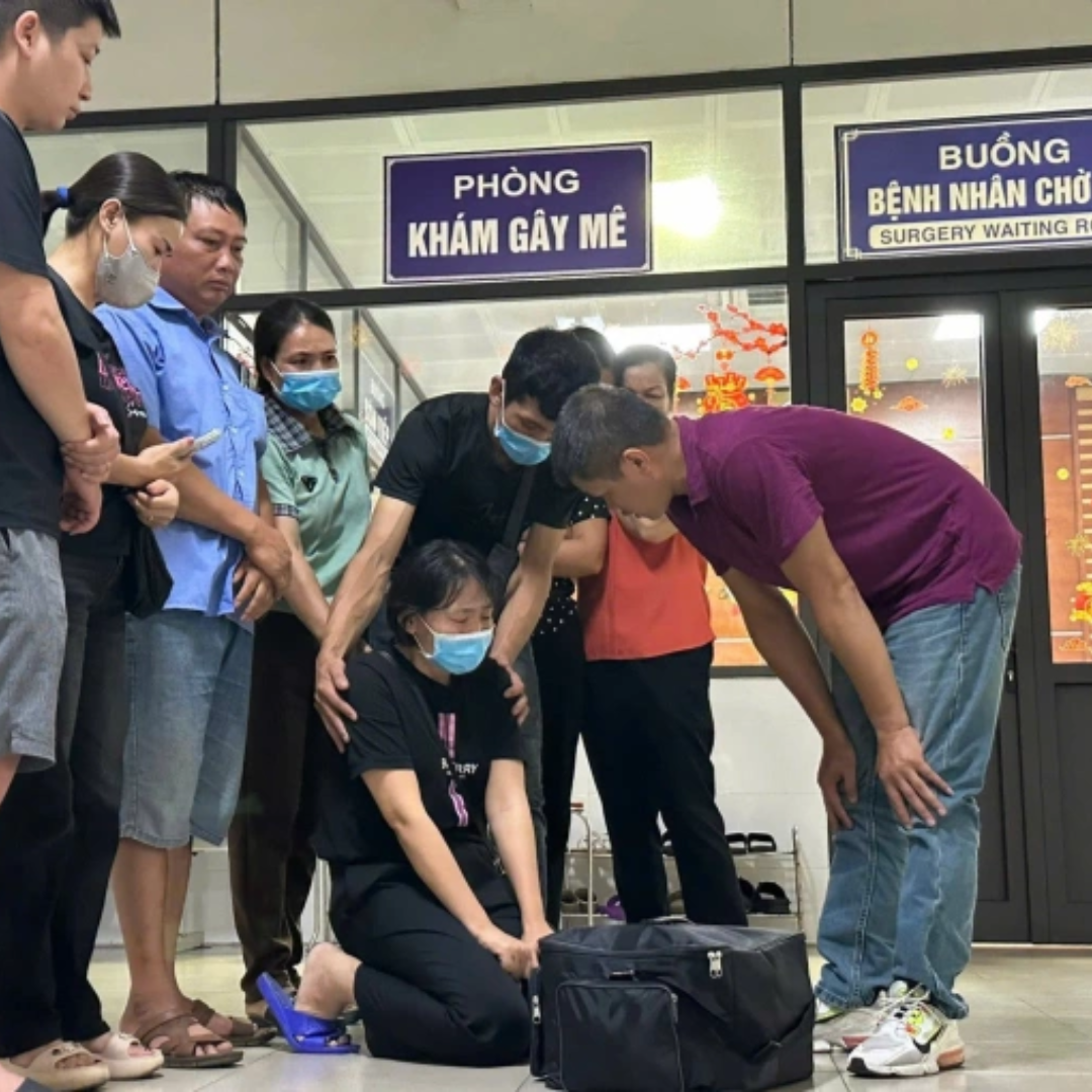 Vụ người vợ quỳ gối sau khi hientang chồng cứu sống 5 bệ/nh n/hân: Em ...