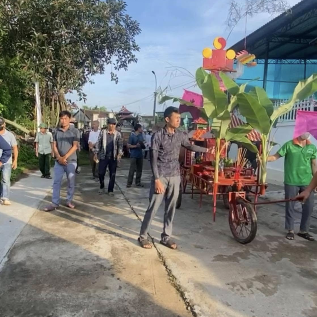 Người dân Cửa Lò cho biết 1 điều bất ngờ trong vụ đôi nam nữ duoinuoc ...